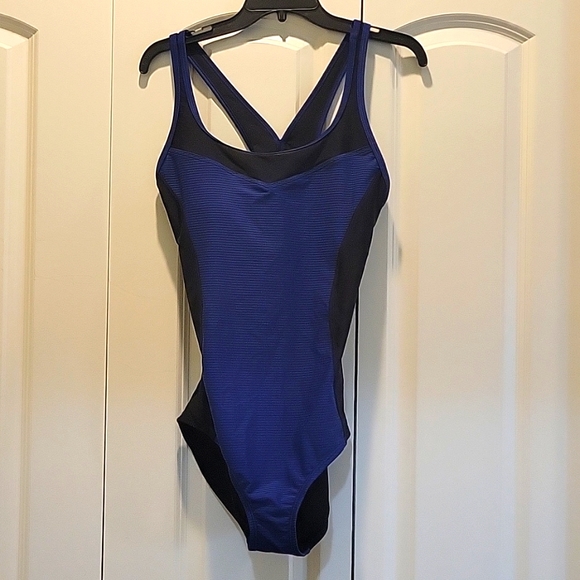 Speedo | Swim | Speedo Womens Empire Splice Striped One Piece Logo ...